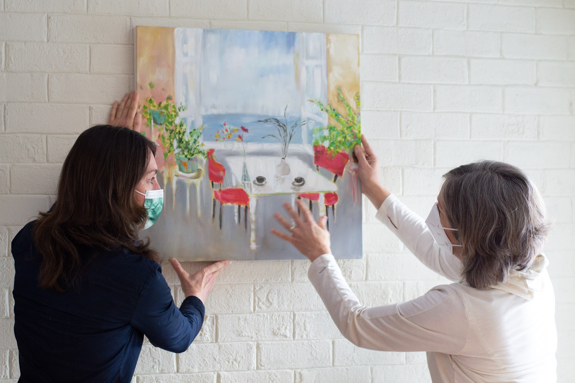 Professor’s paintings enliven Harrisonburg counseling practice - EMU News