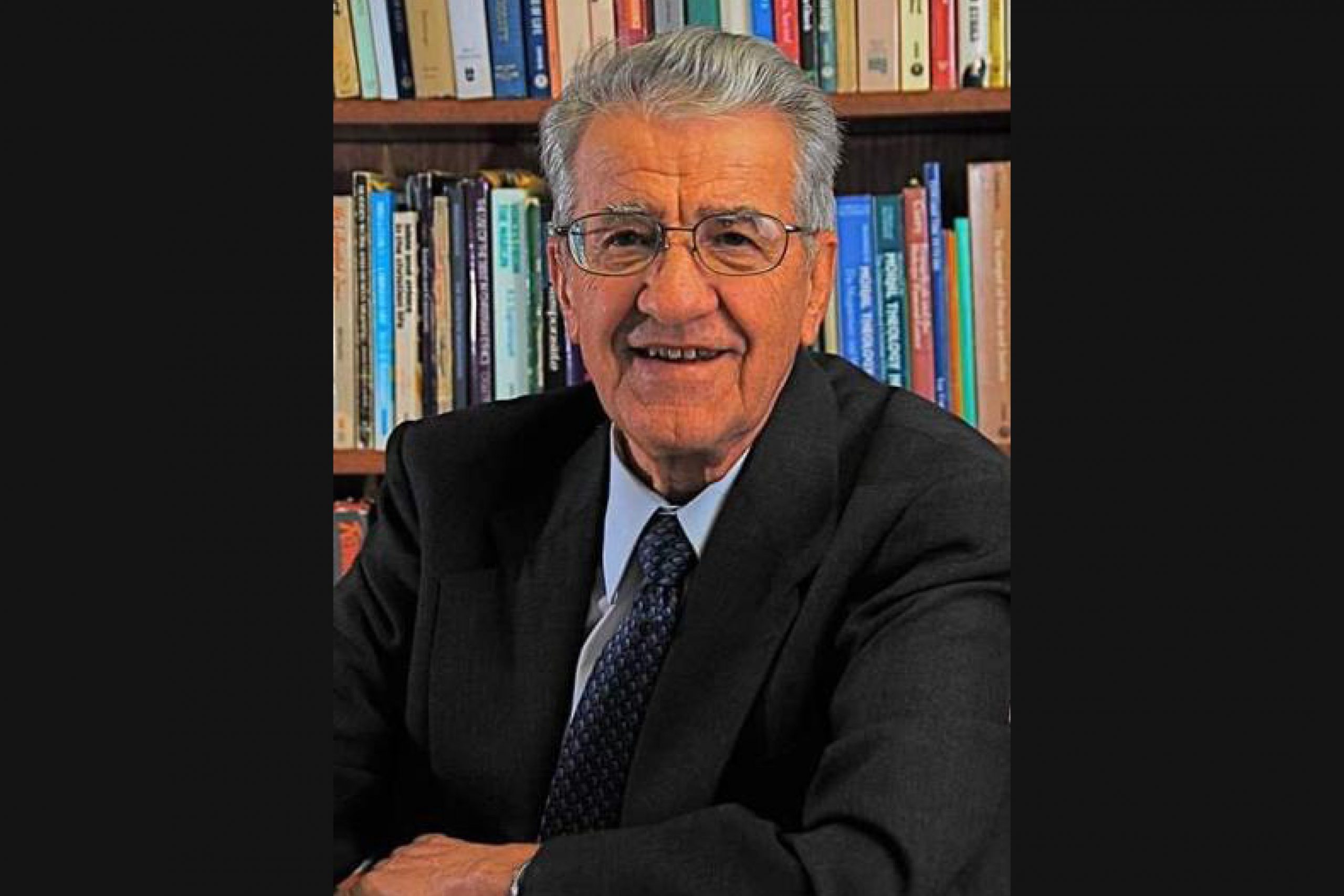 In Memoriam: Laban Peachey '52, MA '97, former dean and faculty member ...