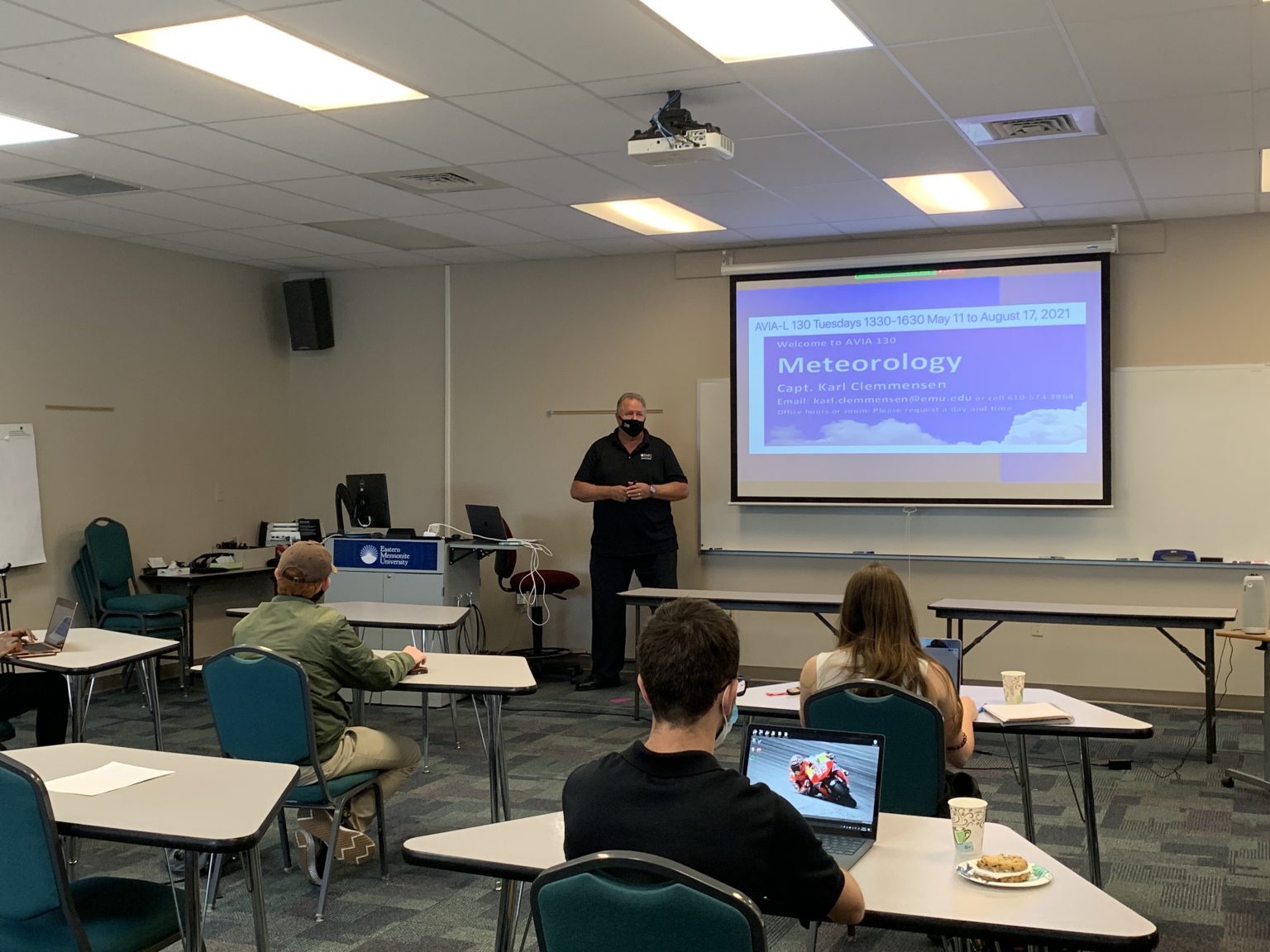 Aviation program adds veteran airlines pilot in new 'industry liaison ...