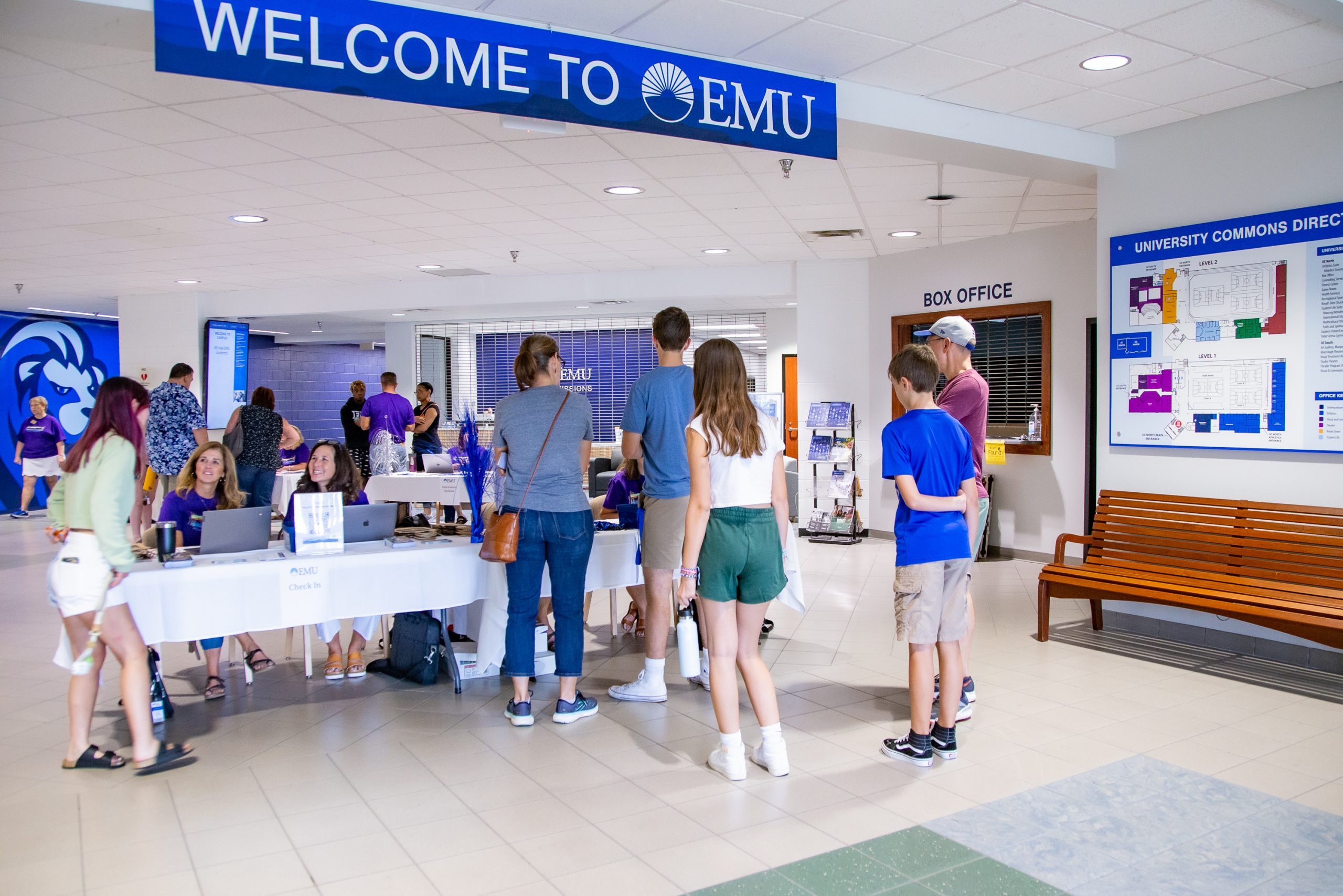 20220827 Orientation move-in_JS-7 - EMU News