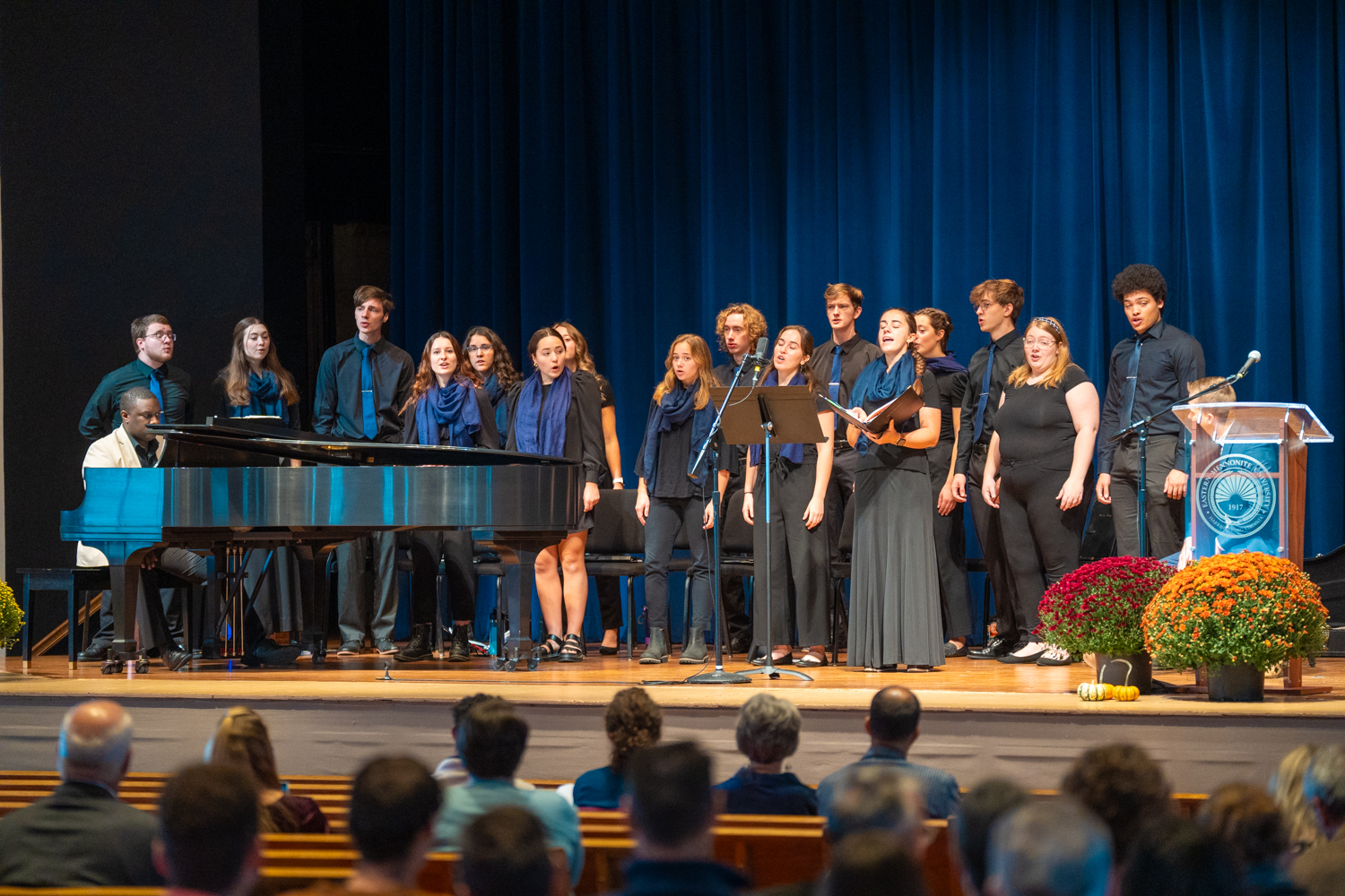 Alumni award winners present at Homecoming Worship Service - EMU News