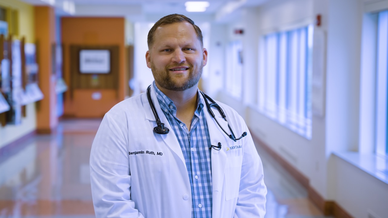 Cardiologist Ben Ruth ’09 receives prized Golden Stethoscope Award ...